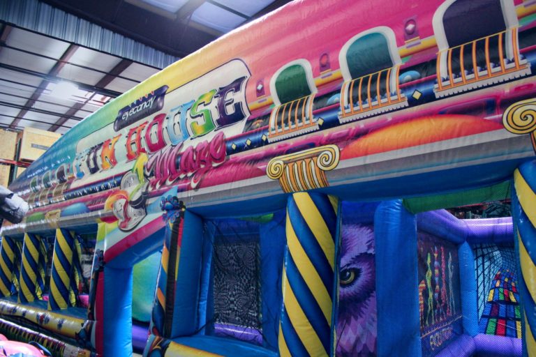 Inflatable Maze Rental: Event Activity · National Event Pros