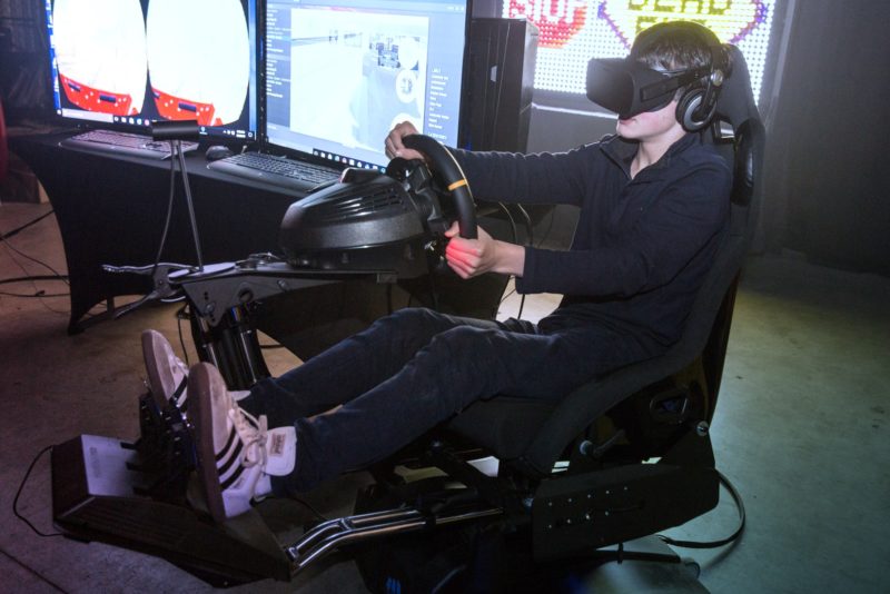 Motion Simulators & Oculus VR · Virtual Reality Rental